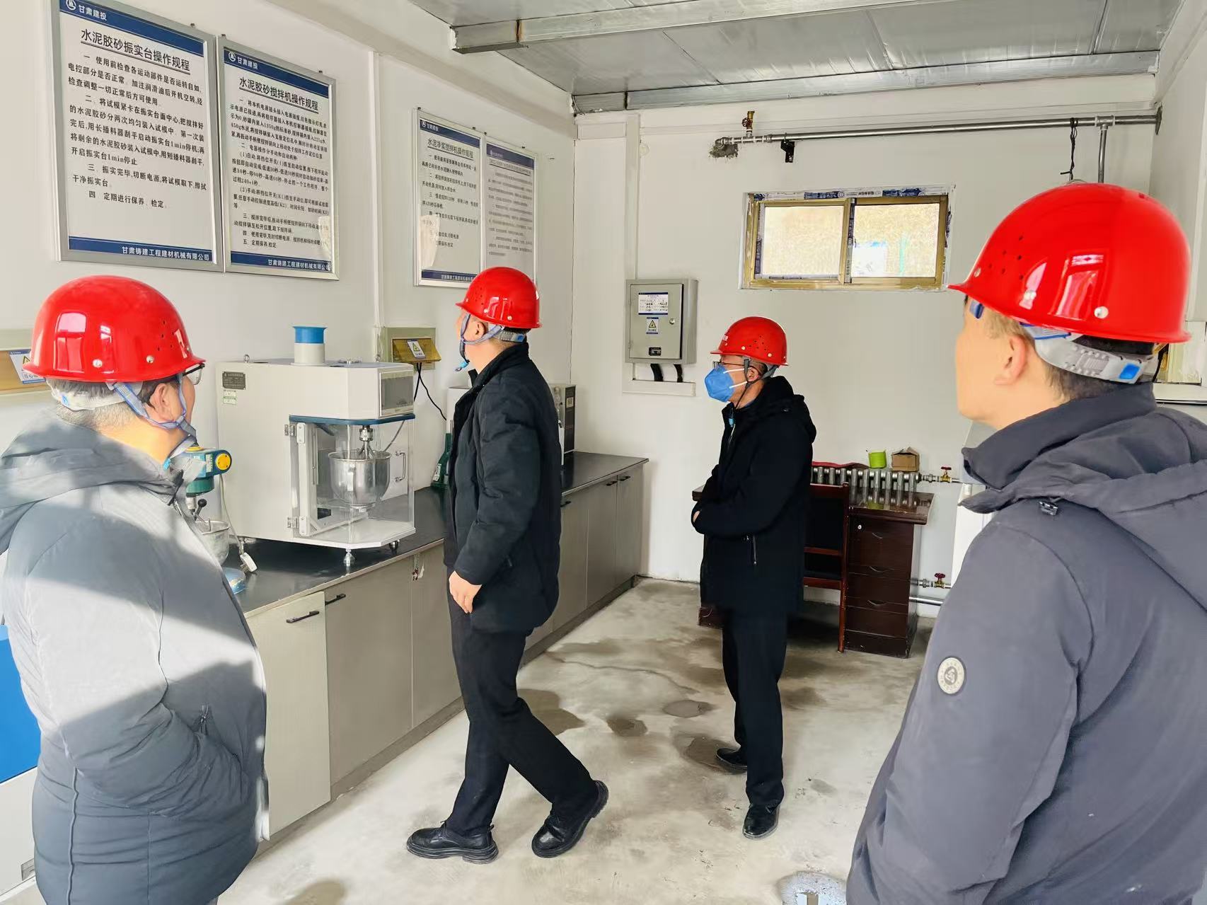 【铸建公司报道】多措并举筑牢冬季施工防线——铸建公司兰州站全力保障冬期安全生产